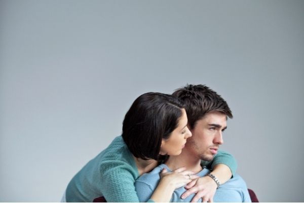 3 Reasons Why Guys String You Along