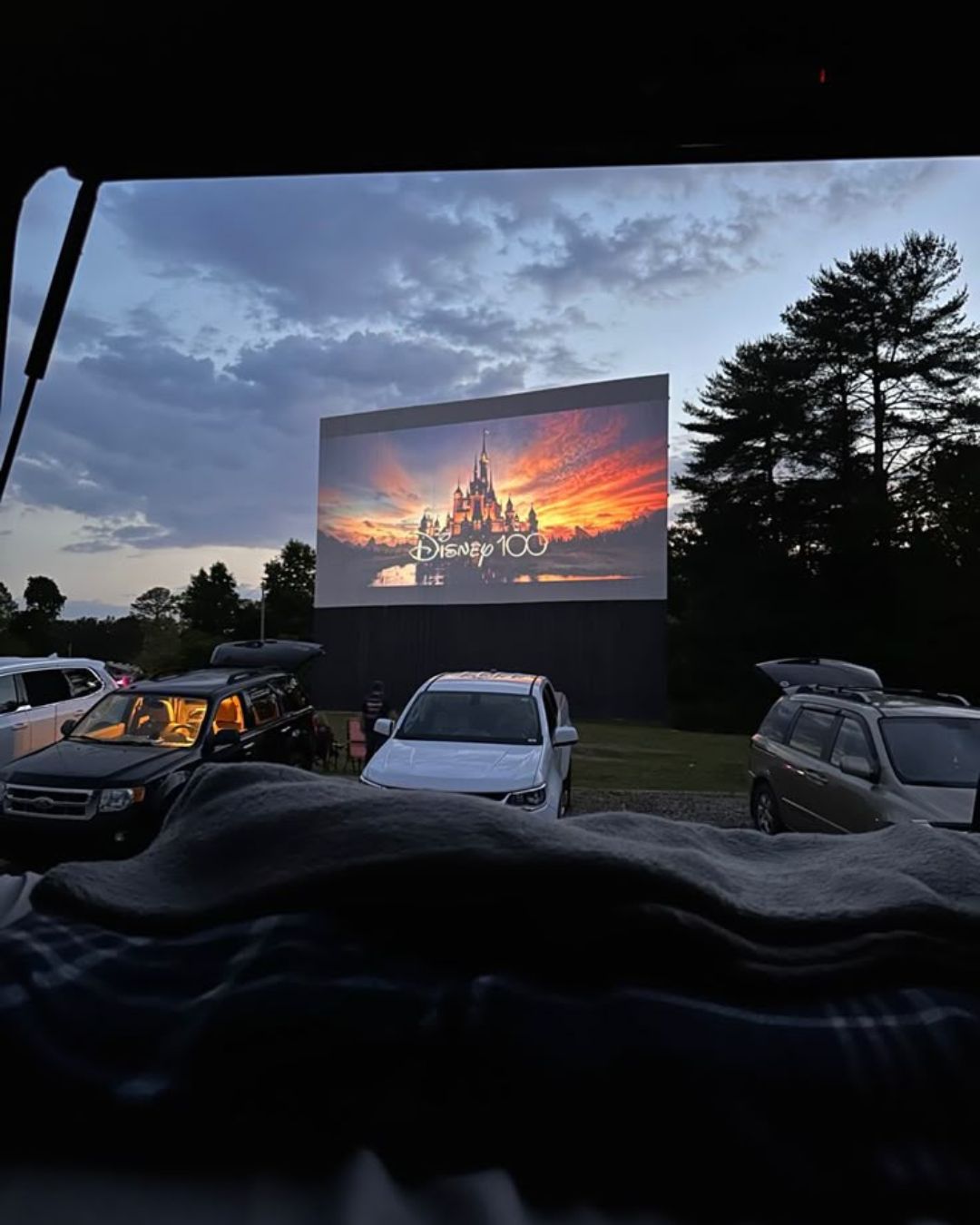 15 Best Spring Date Ideas for a Romantic and Fun Outing